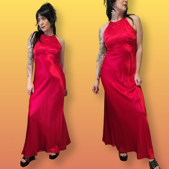 Zum Zum by Niki Livas | Dresses | Zum Zum Prom Dress Maxi Gown Red 9s ...